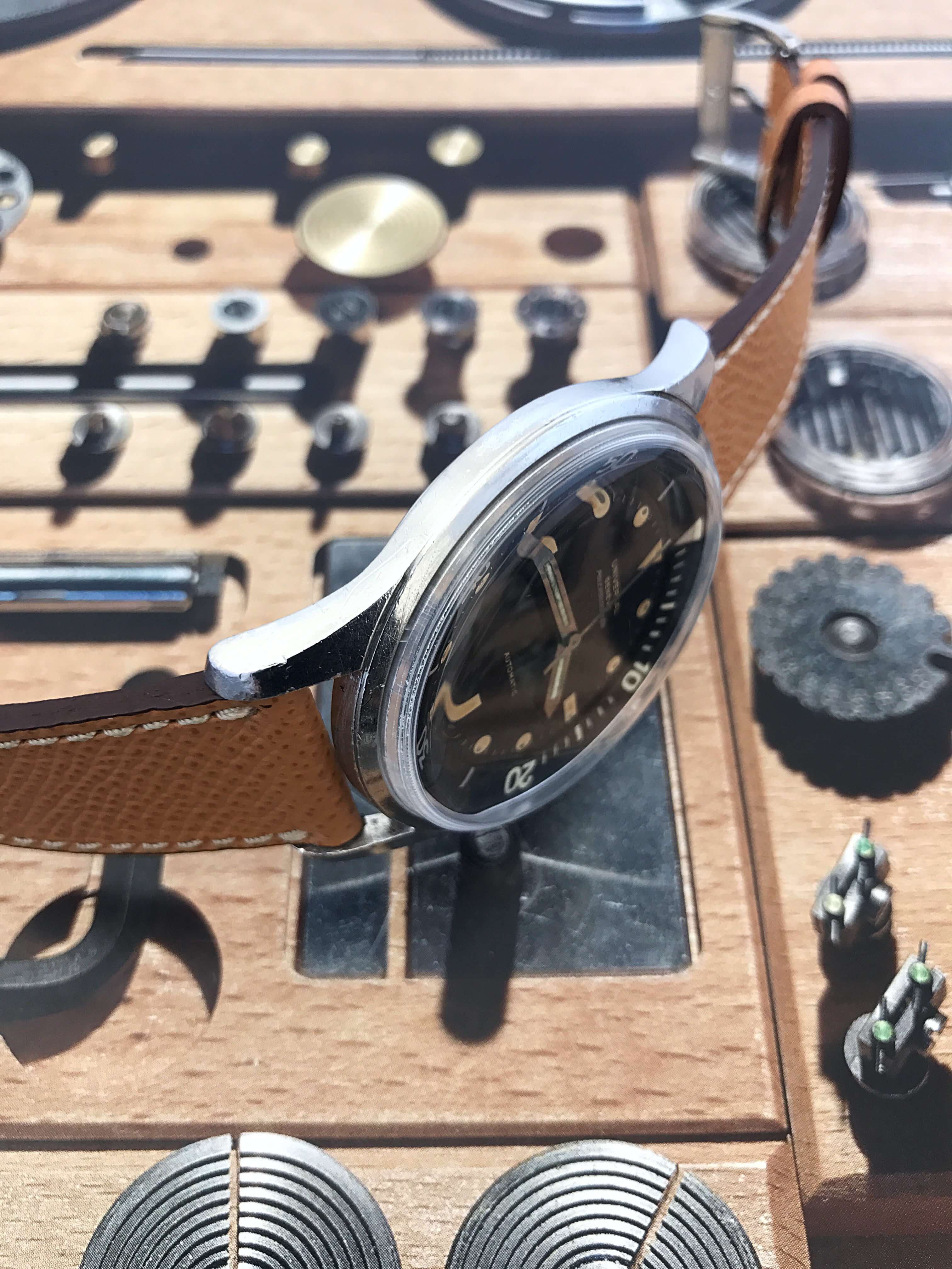 watchsteez.com – vintage universal genève polerouter sub super ...