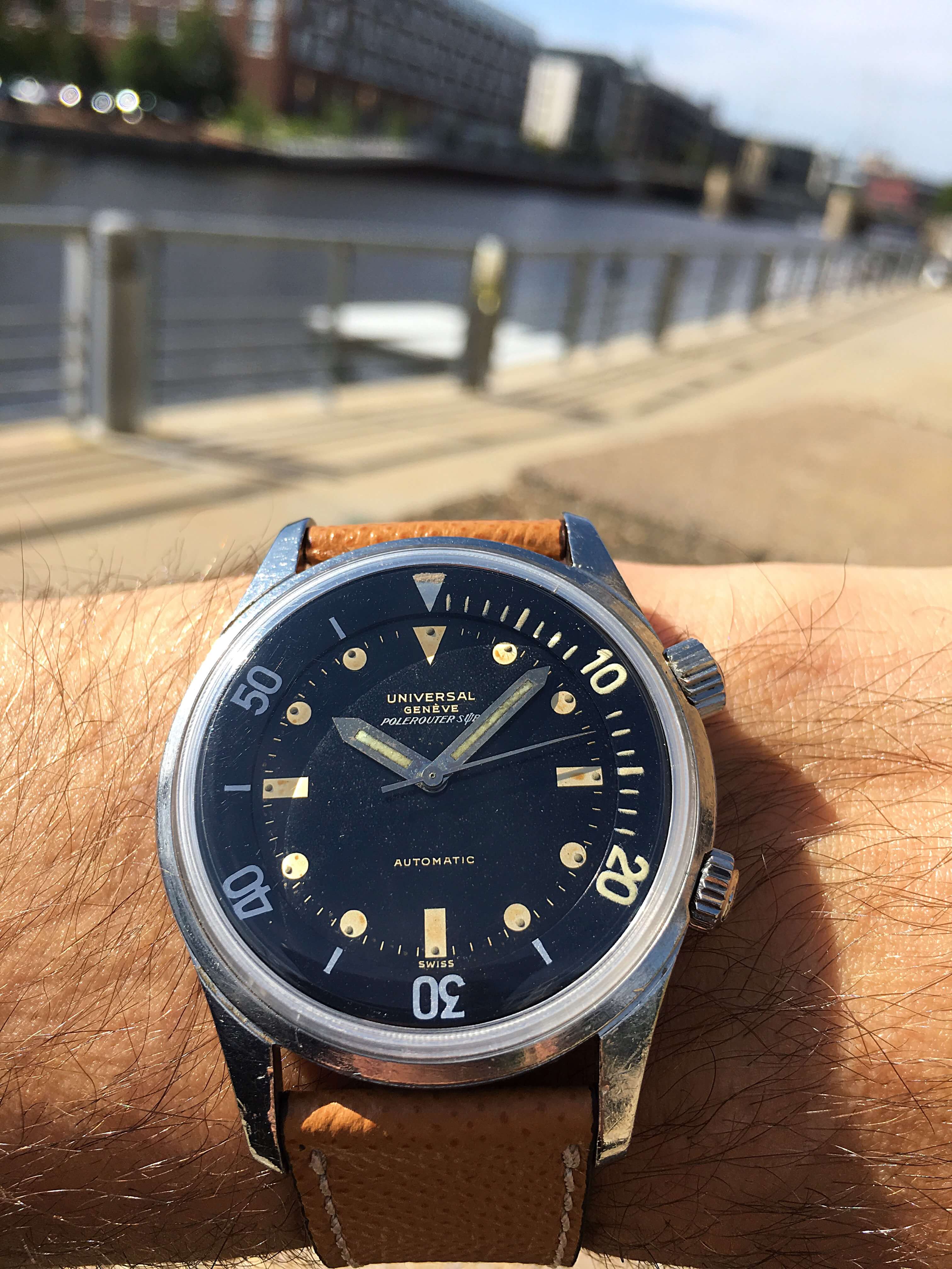 watchsteez.com – vintage universal genève polerouter sub super ...