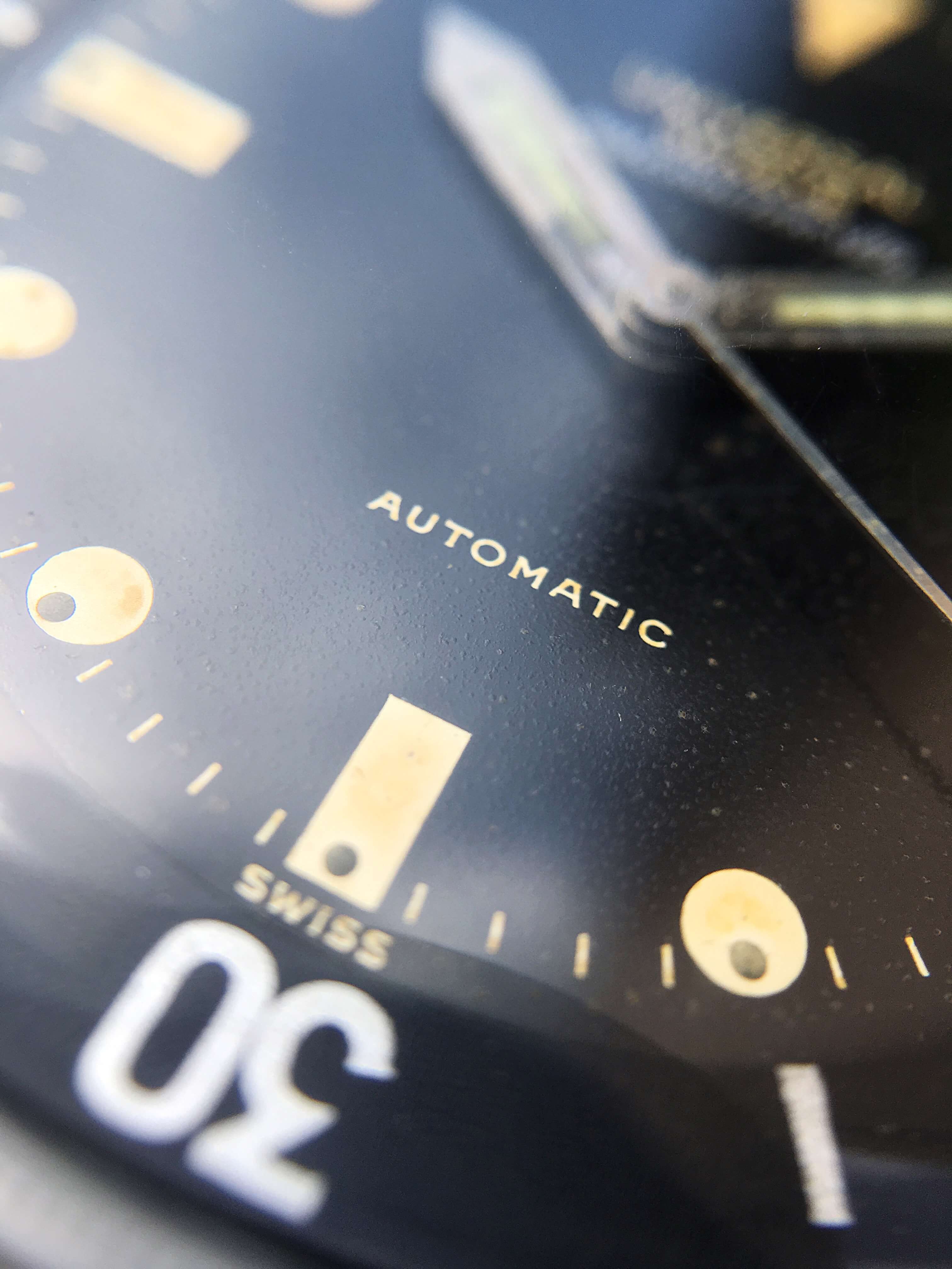 watchsteez.com – vintage universal genève polerouter sub super ...