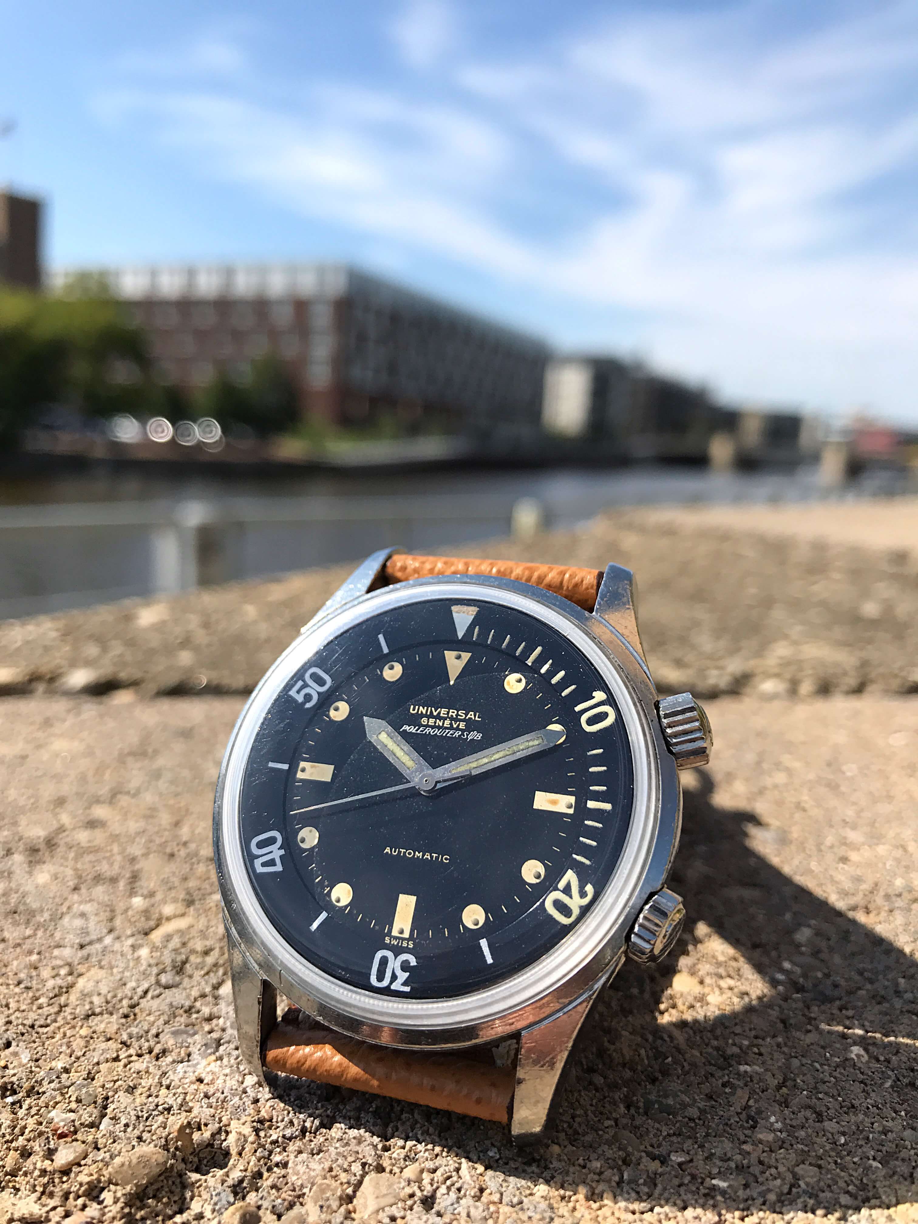 watchsteez.com – vintage universal genève polerouter sub super ...
